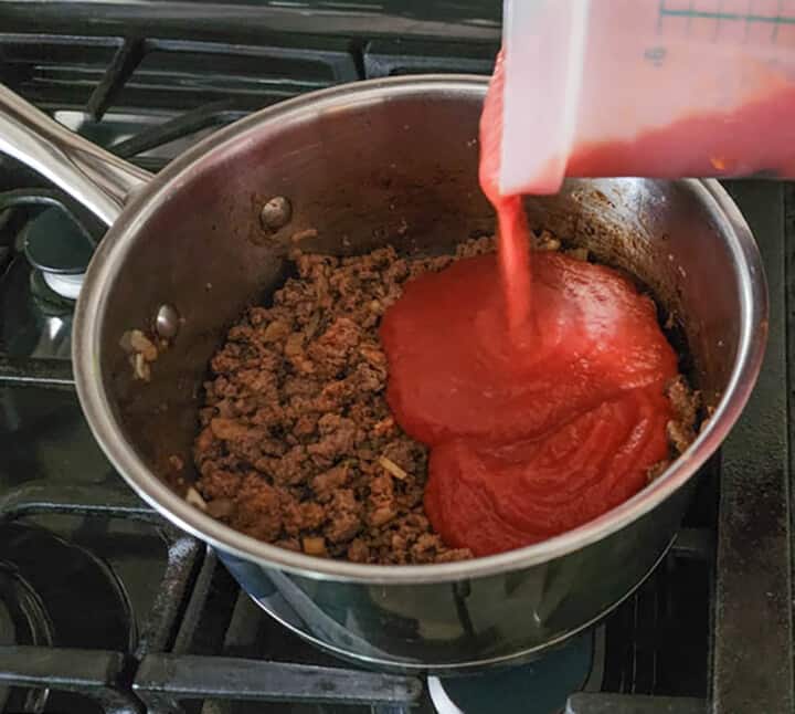 Simple 5 Ingredient Meat Sauce Recipe Ready in Under One Hour