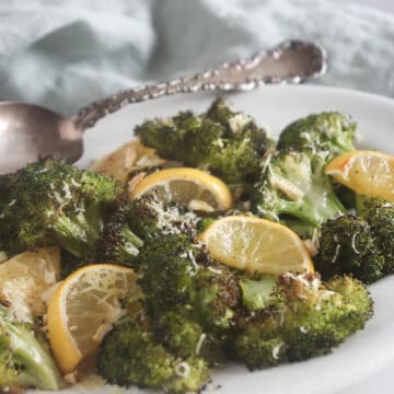 Garlic Lemon Roasted Broccoli Recipe - Simple And Savory