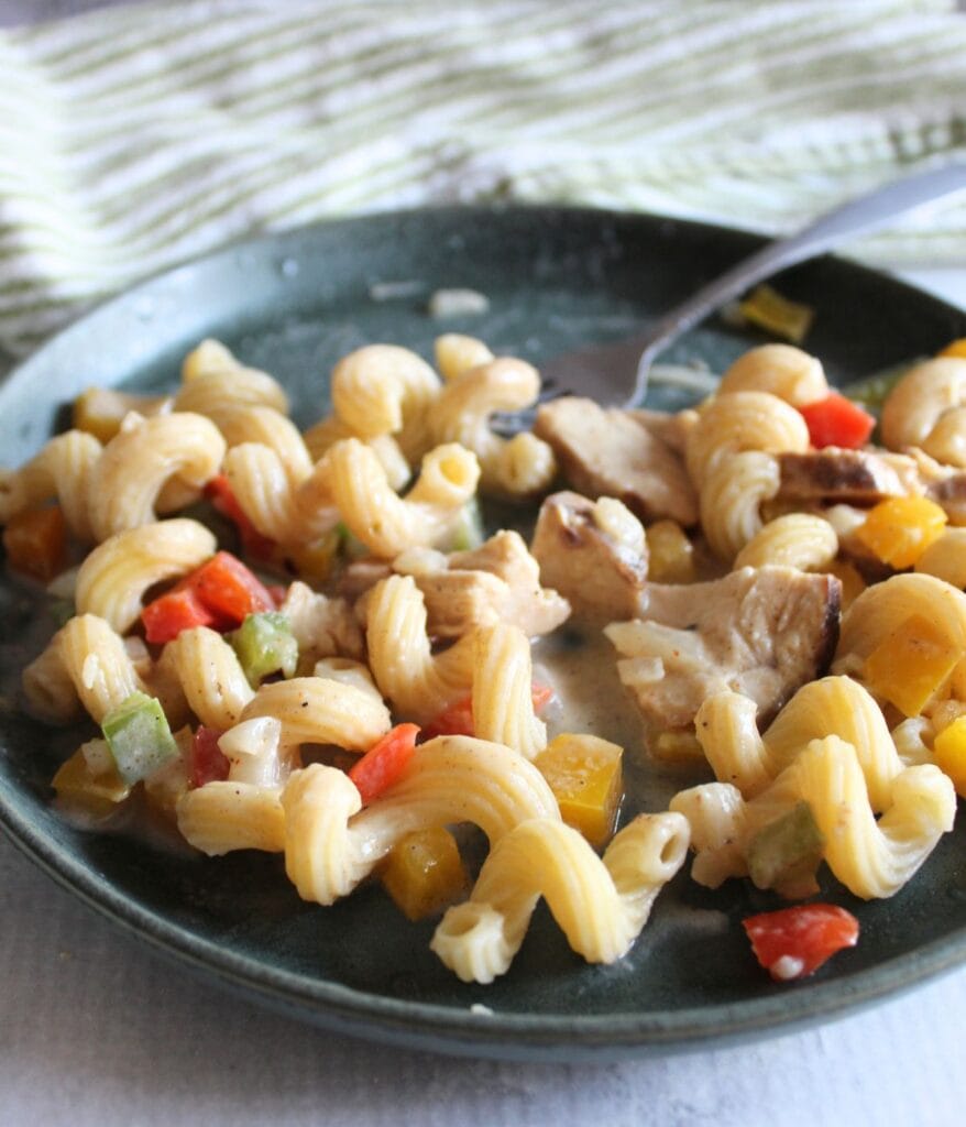 Creamy Rasta Pasta with Chicken - Ready in 30 Minutes